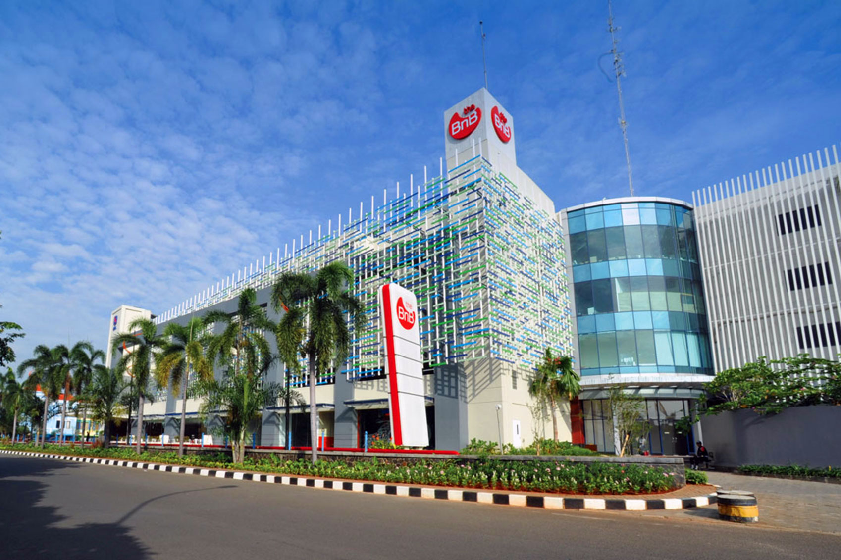 BNB HOTEL - Cei Design Signage Architecture l Design & Signage Solution